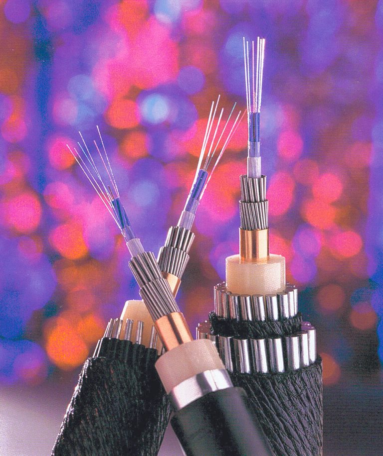 1998. Pirelli y el Cable Submarino. - Afumex es Vida